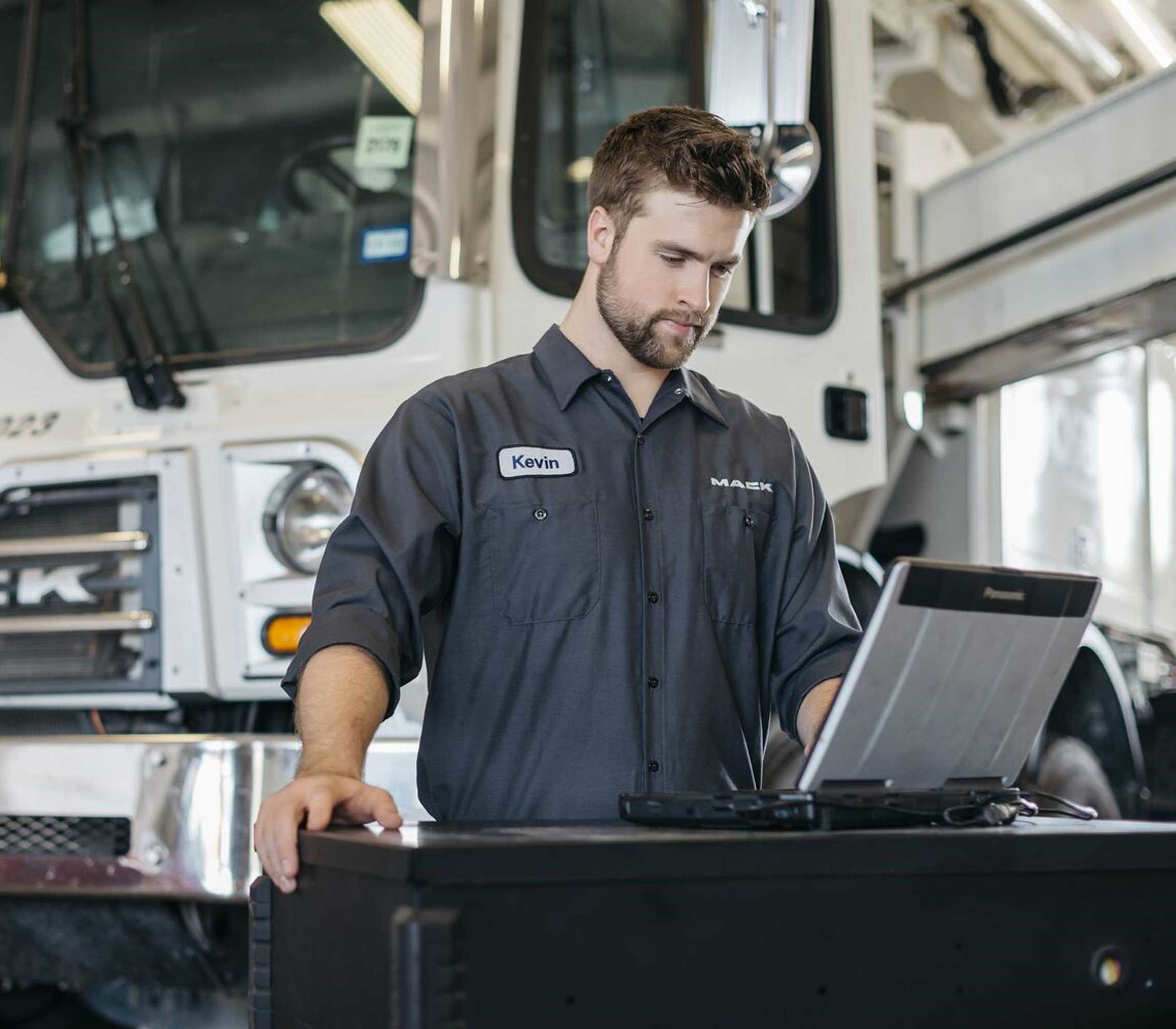 Commercial Truck Service & Repair | NY, NJ, & CT
